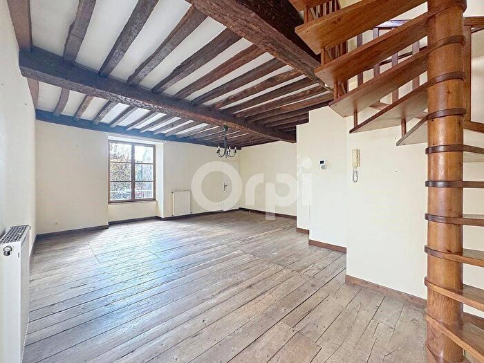 Appartement 4 pièces à louer à Centre-Faubourgs Sud, Chaumont