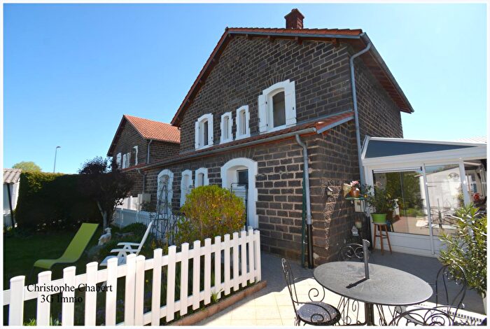 Maison à vendre - Laqueuille - 5 pièces - 4 chambres