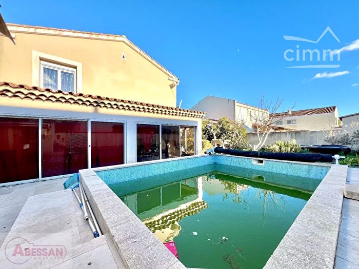 Maison à vendre - Port-Saint-Louis-du-Rhône - 5 pièces - 4 chambres