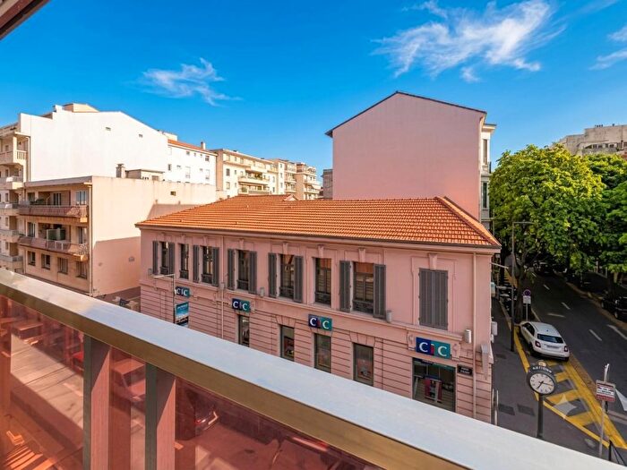 Appartement 3 pièces à vendre à Antibes, Coeur de ville