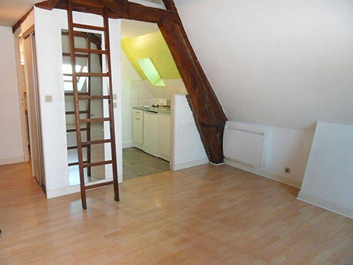 Appartement à louer - Compiègne - 1 pièce