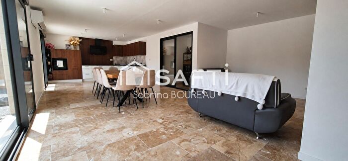 Maison 7 pièces à Cherveux, à vendre