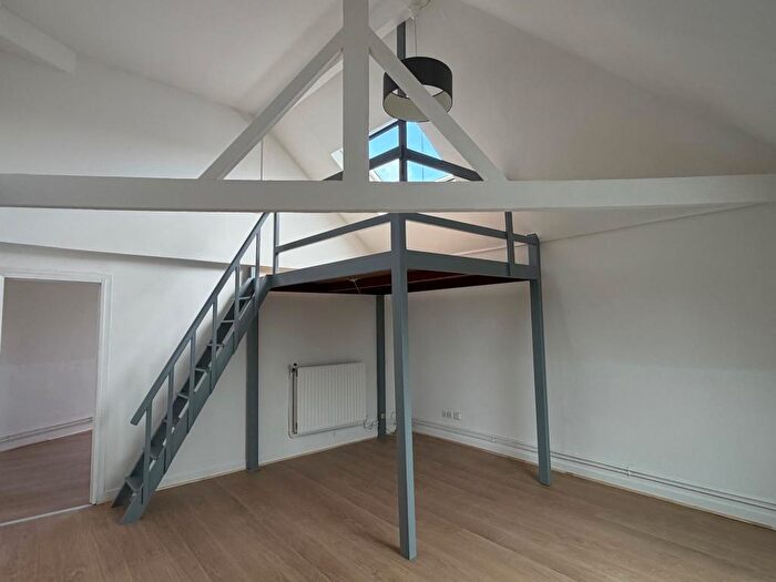 Appartement à louer - Croix, Centre-ville - 2 pièces - 1 chambre