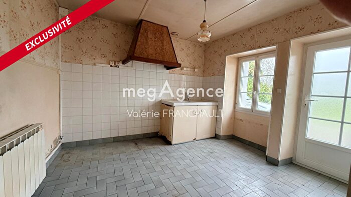 Maison à vendre - Fontenay-le-Comte, Chamiraud, Grissais, Le Gros Noyer - 6 pièces - 4 chambres