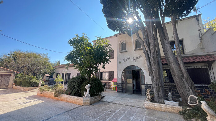 Maison à vendre - Sète, Centre-ville - 7 pièces - 4 chambres