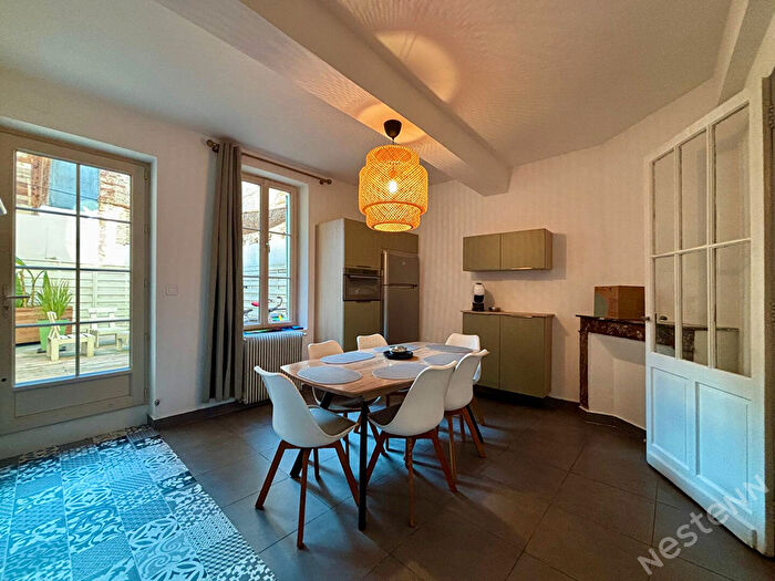 Maison à louer - Agen, Cours Victor Hugo - 4 pièces - 3 chambres