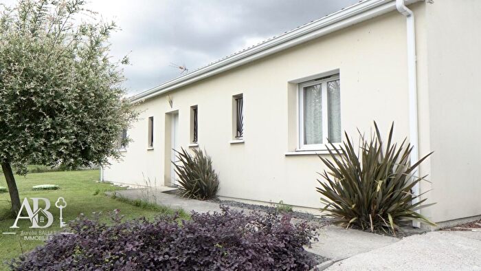 Maison 4 pièces à vendre - Saint-Christoly-de-Blaye