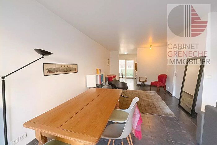 Appartement à vendre - Évian-les-Bains - 3 pièces - 2 chambres