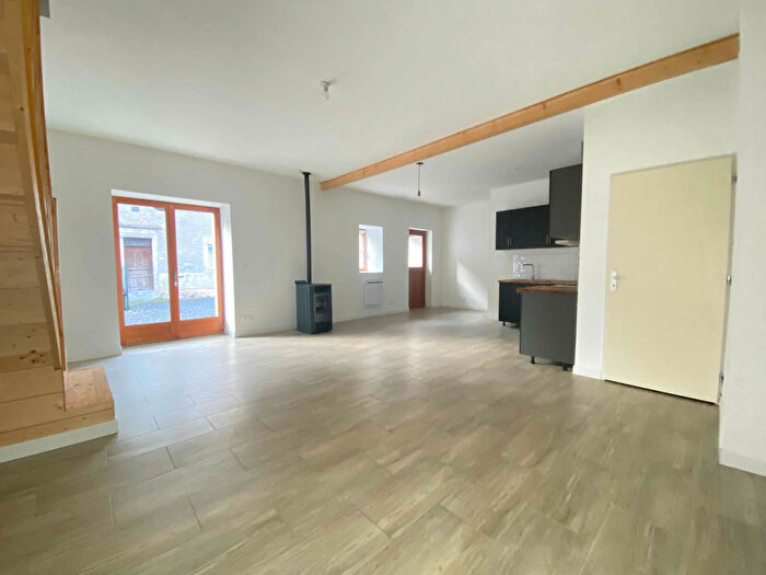 Maison à vendre - Taninges - 5 pièces - 4 chambres