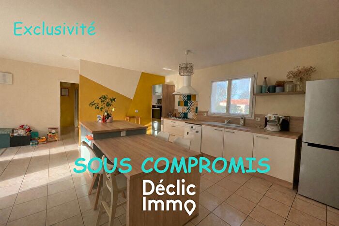 Maison à vendre - La Bretonnière-la-Claye - 4 pièces - 3 chambres