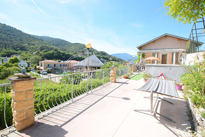 Maison 4 pièces à Contes, à vendre