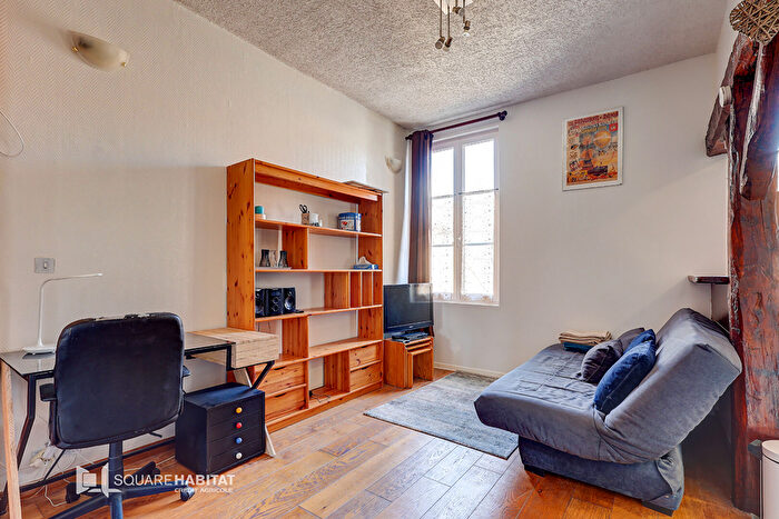 Appartement à louer - Dijon, Centre-ville - 2 pièces - 1 chambre