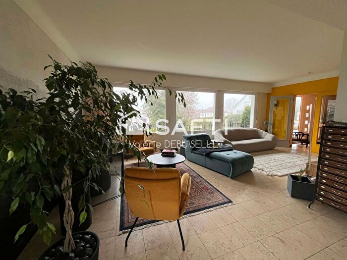 Maison à vendre - La Bussière, Loubet - 10 pièces - 7 chambres