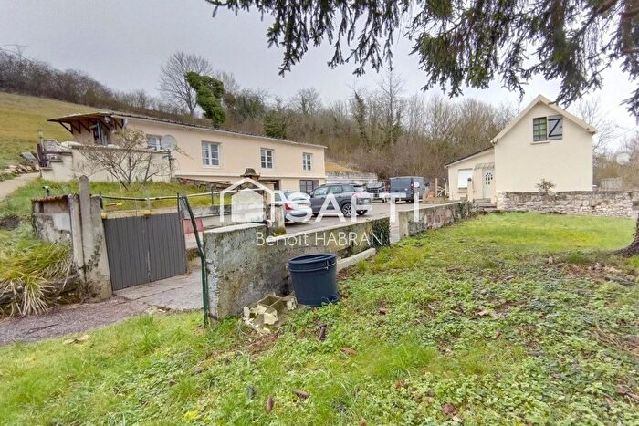 Maison à vendre - Auffreville-Brasseuil - 7 pièces - 4 chambres