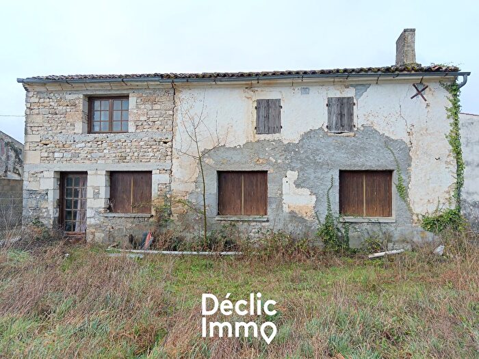 Maison à vendre - Bercloux - 5 pièces - 2 chambres