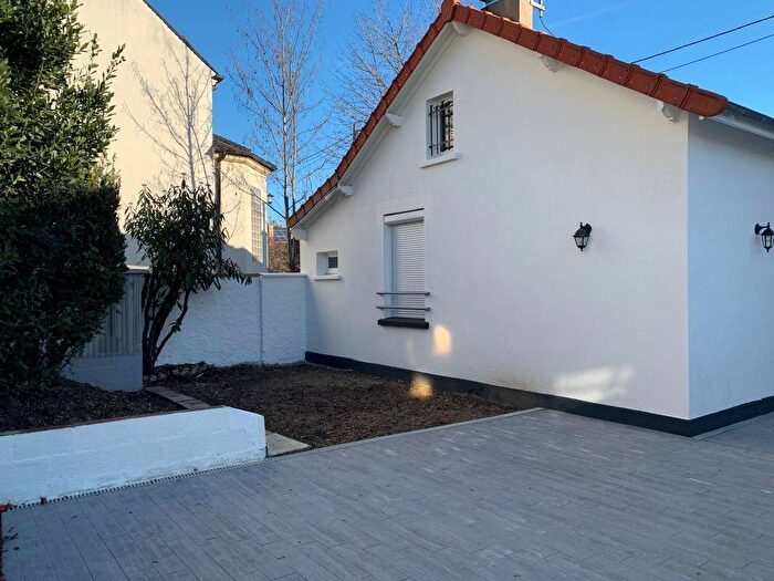 Maison à louer - Sud-Bords de Marne-Foch, Chelles - 3 pièces - 2 chambres