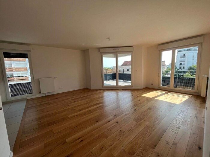 Appartement à louer - Platanes, Joinville-le-Pont - 3 pièces - 2 chambres