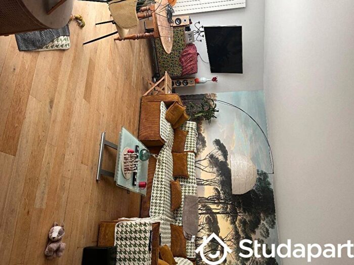 Appartement à louer - Parc-La Boule- Champs Pierreux, Nanterre - 4 pièces - 1 chambre