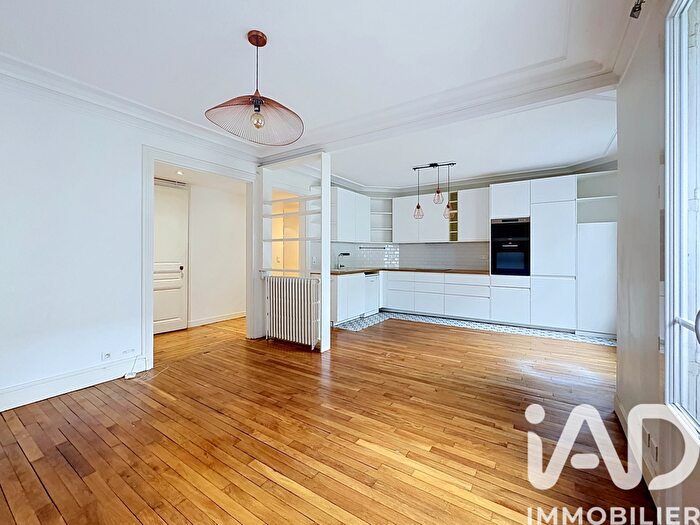 Appartement 3 pièces à Paris 19ème, Secrétan, Jaurès, à vendre