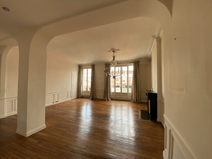 Reims, Centre-ville - Appartement 5 pièces à louer