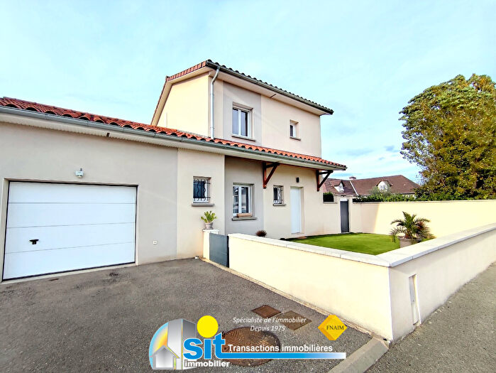 Maison à vendre - Roussillon - 5 pièces - 4 chambres