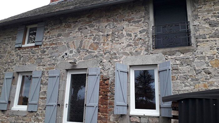 Maison 3 pièces à Couzergues, Ussel, à louer