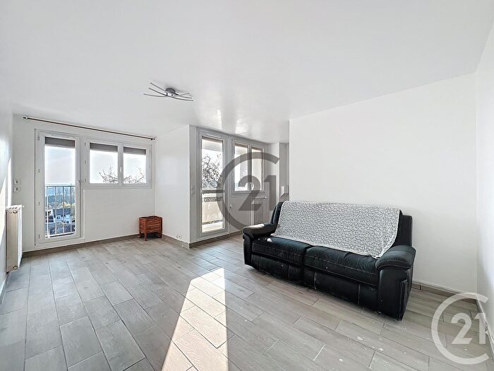 Appartement 3 pièces à louer à Melun, Trois Moulins