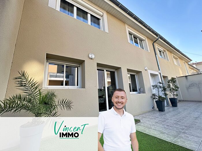 Maison à vendre - Villeurbanne, Saint-Jean - 5 pièces - 4 chambres