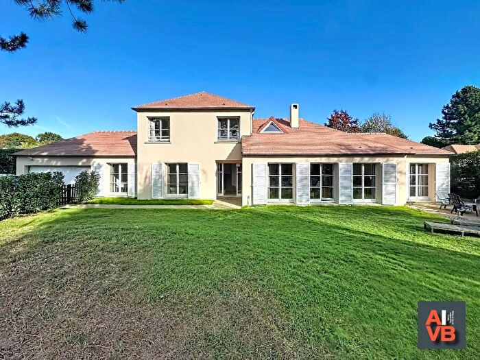 Maison 5 pièces à Bussy-Saint-Georges, à vendre