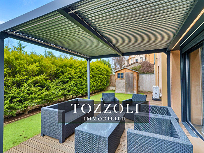 Appartement à vendre - Luzinay - 3 pièces - 2 chambres