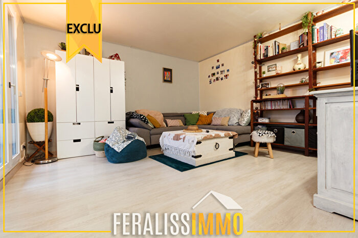 Appartement à vendre - Jouy-le-Moutier, Merisiers, Ecancourt, Côte-des-Carrières, Tremblays - 2 pièces - 1 chambre