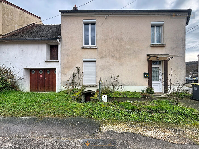Maison à vendre - Villeneuve-sur-Bellot - 5 pièces - 4 chambres