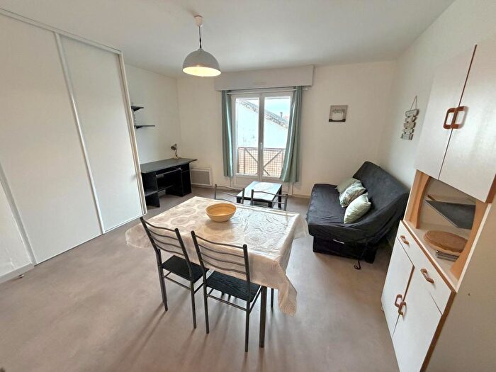 Appartement à louer - Talence, Saint-Genès, La Médoquine, Haut-Brion - 1 pièce