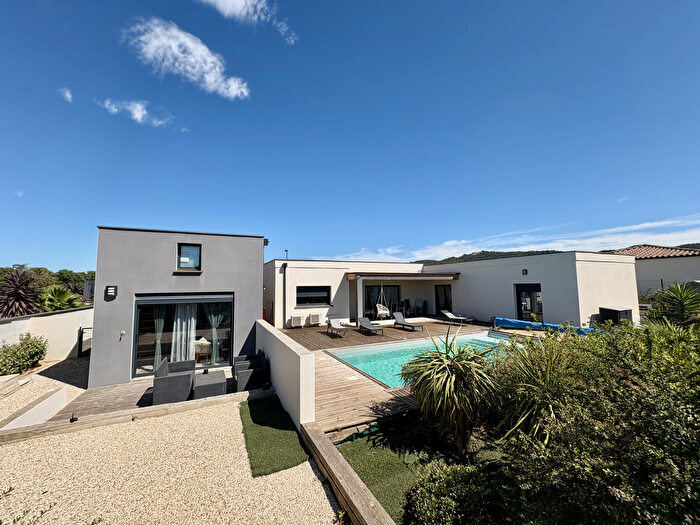 Carcassonne, Centre-ville : Maison 6 pièces à vendre