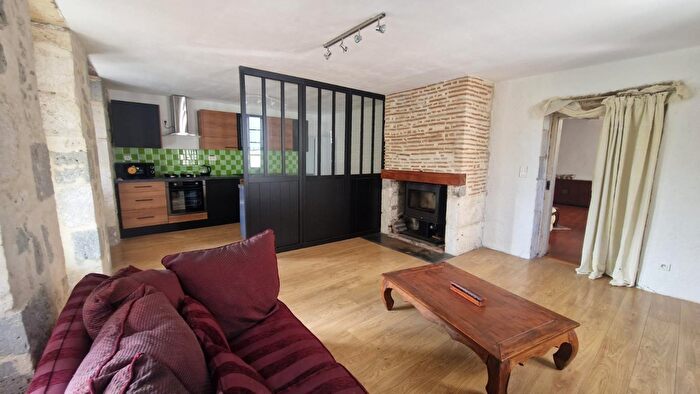 Maison à vendre - Vianne - 3 pièces - 2 chambres