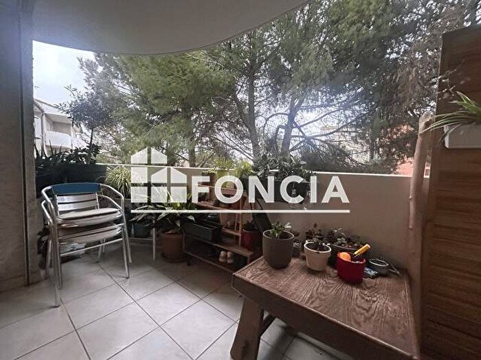 Appartement à louer - Croix de Poumeyrac, Béziers - 2 pièces - 1 chambre