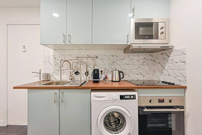 Appartement 6 pièces à Gallieni-De Lattre de Tassigny, Épinay-sur-Seine, à louer