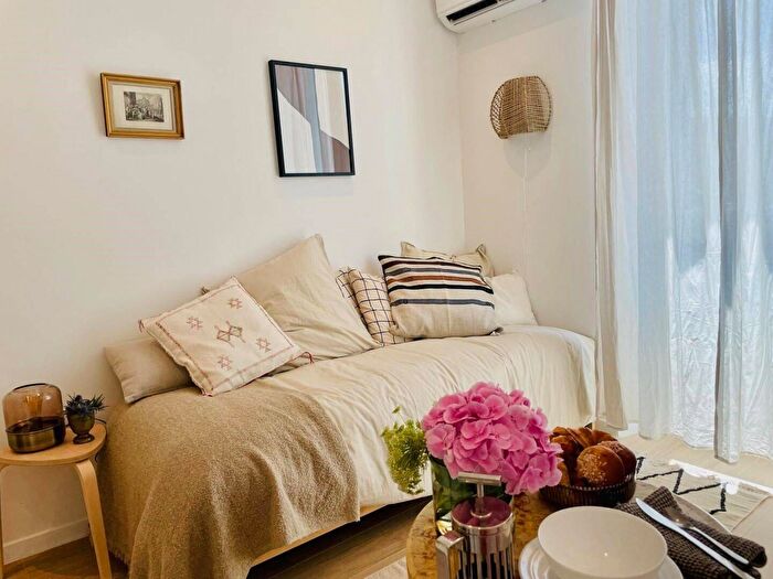 Appartement à louer - La Capelette, Marseille ème arrondissement - 1 pièce