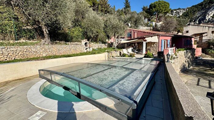 Maison à louer - La Turbie - 4 pièces - 3 chambres