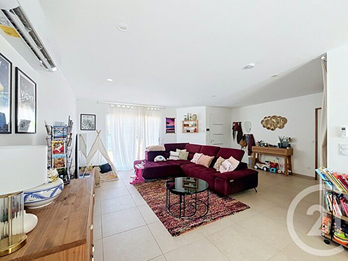 Maison 4 pièces à Cognat-Lyonne, à vendre