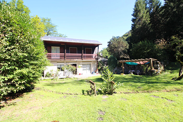 Maison à vendre - Bagnères-de-Luchon - 5 pièces - 4 chambres