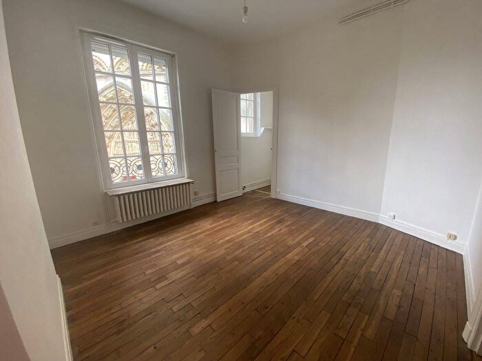 Appartement 3 pièces à louer à Centre Ville, Reims