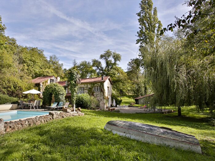 Maison à vendre - Vic-Fezensac - 8 pièces - 3 chambres