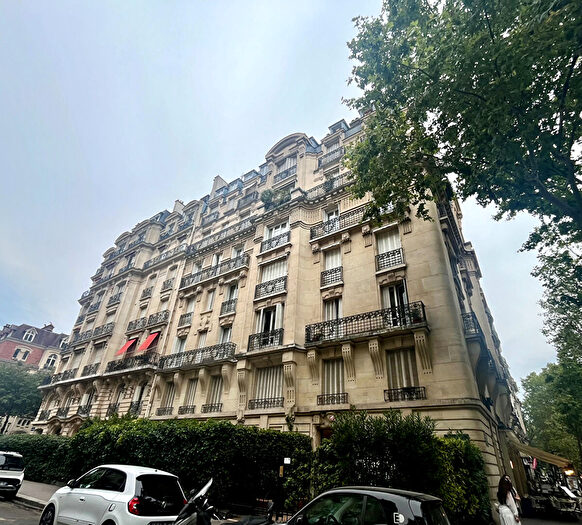 Appartement 4 pièces à louer à Paris 7ème, Champ de Mars