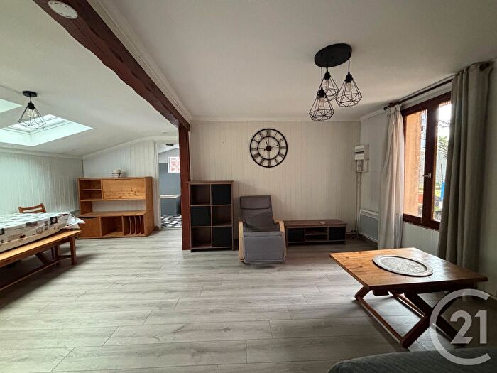 Appartement 2 pièces à Brunoy, Nord, à louer