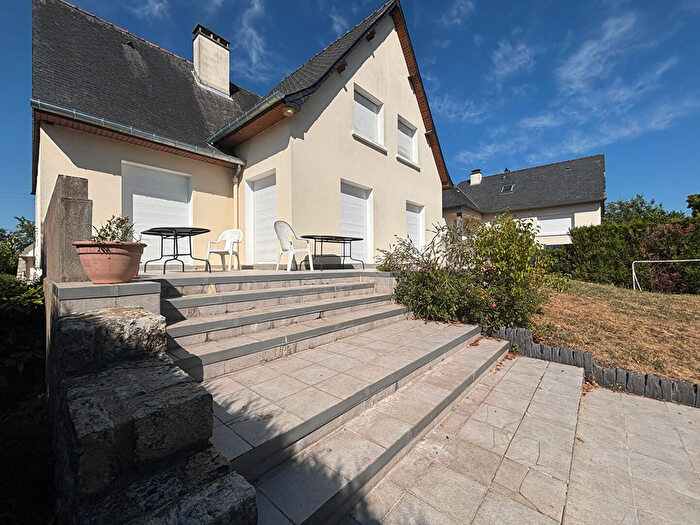 Maison 10 pièces à Laval, Les Pommeraies, à vendre
