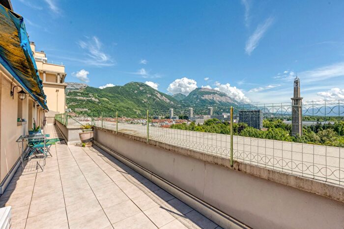 Appartement 8 pièces à Grenoble, Bajatière, à vendre