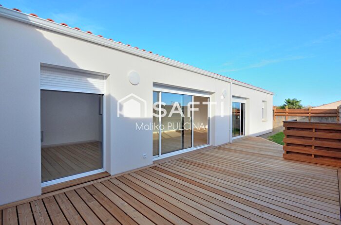 Maison 4 pièces à Saint-Mathurin, à vendre