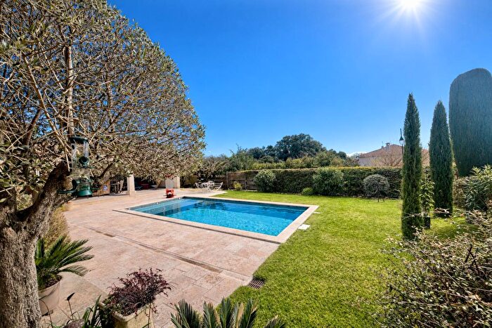 Maison à vendre - La Capelle-et-Masmolène - 7 pièces - 3 chambres