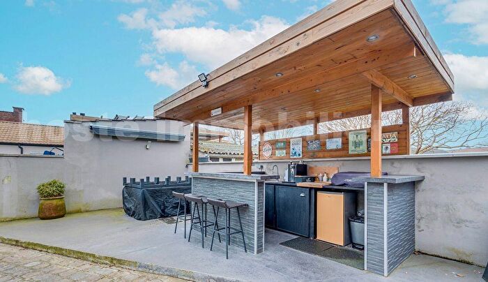 Maison à vendre - Tourcoing, Centre-ville - 5 pièces - 4 chambres